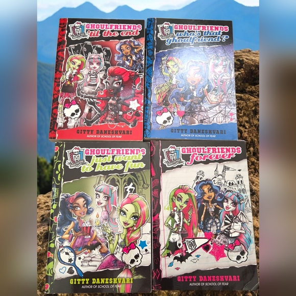 monster high | Other | Monster High Ghoulfriends Book Set Of 4 Series ...